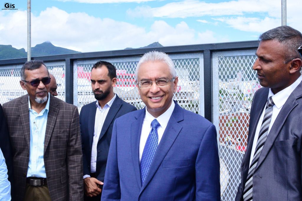 Terre Rouge Flyover project: Prime Minister performs groundbreaking ...