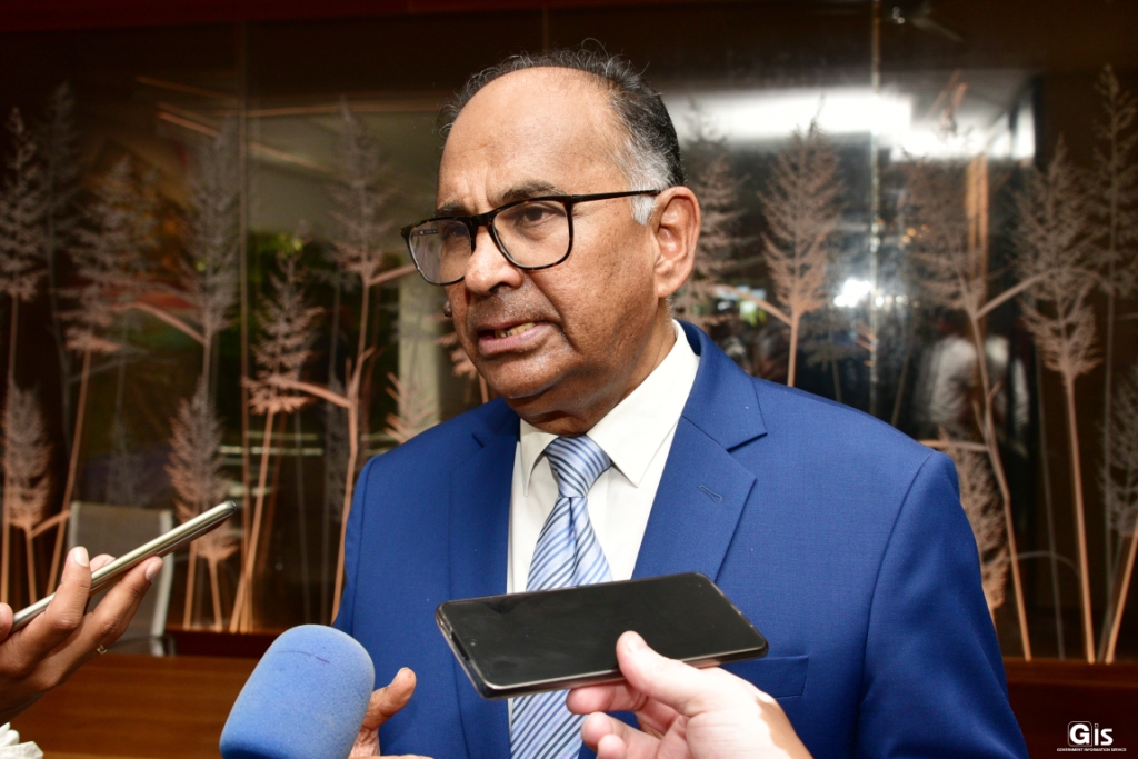 Minister Ganoo highlights the need to sustain growth in the face of ...