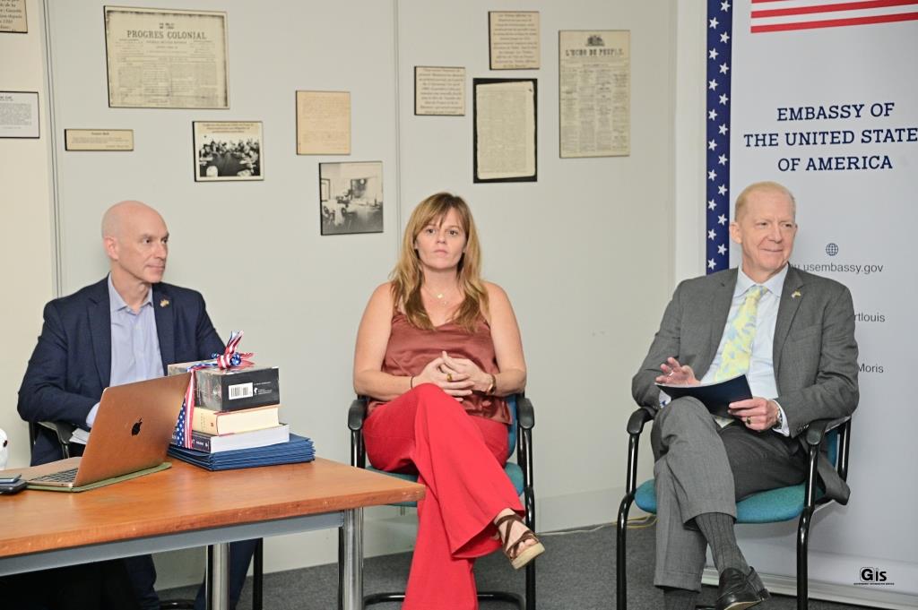 Certificates awarded to media professionals for completing training in ...