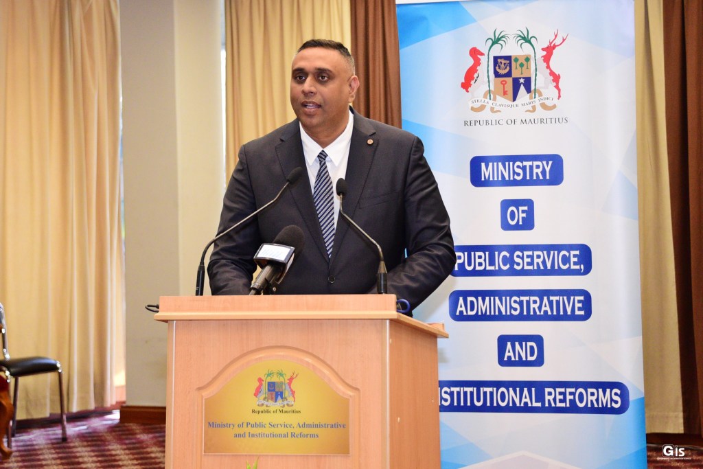 Forum held to encourage public officers nearing retirement age to ...