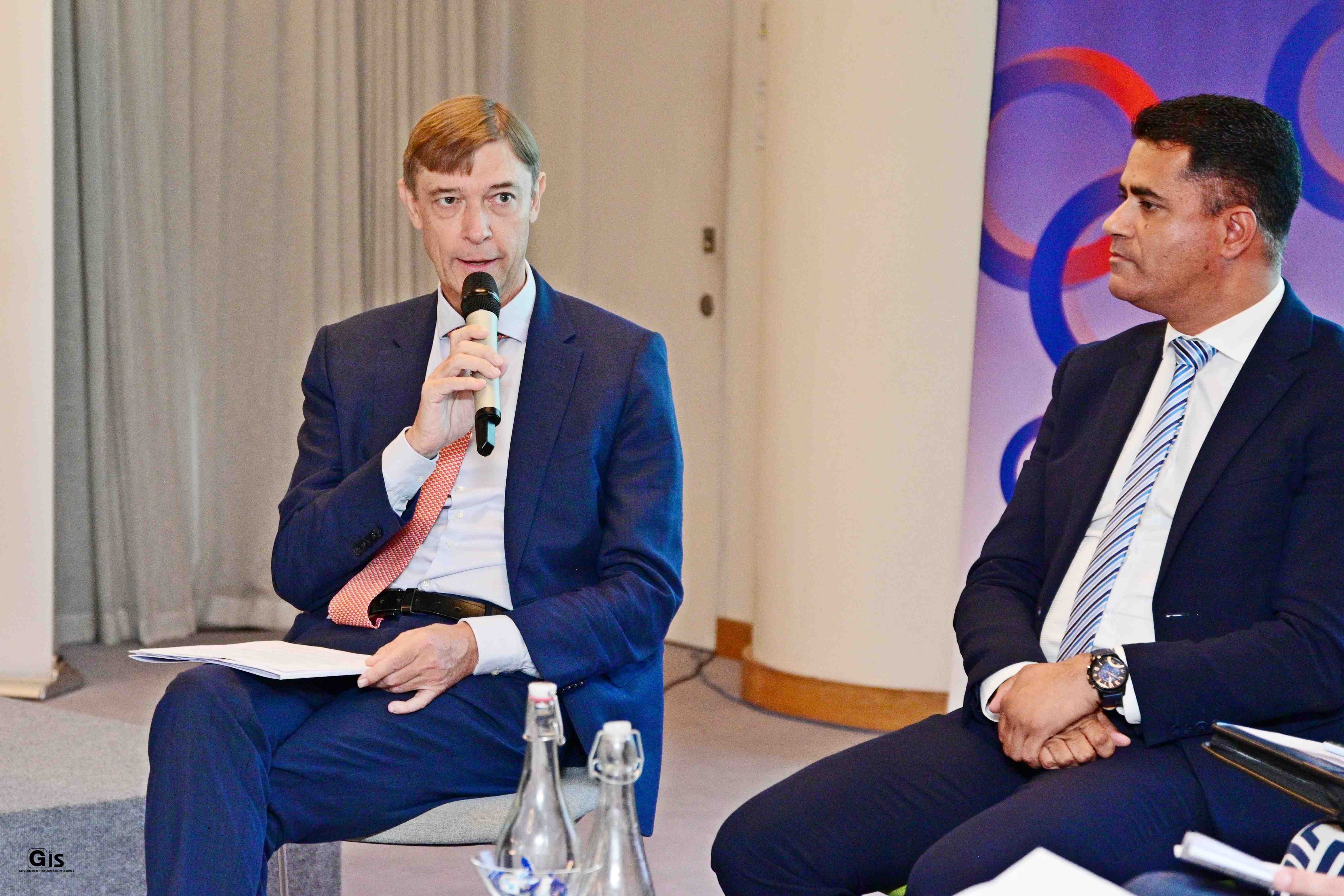 High-Level Round Table addresses Coastal Risk Management Strategies