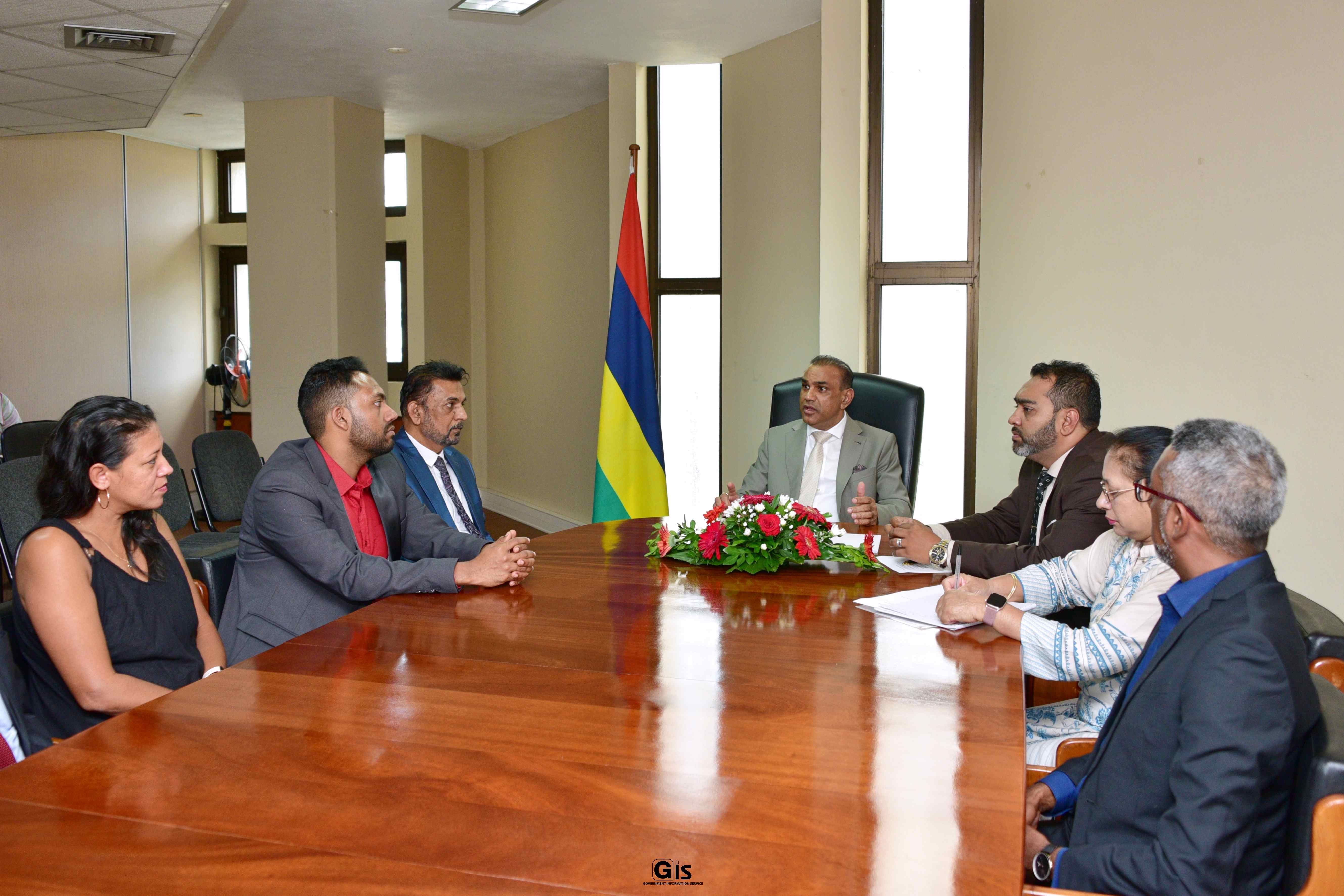 Local Government Minister meets with newly elected Lord Mayor and Mayors