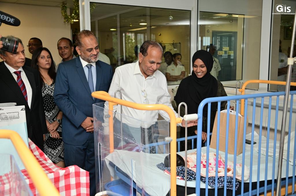 Minister Bachoo effects site visits at three hospitals across Mauritius