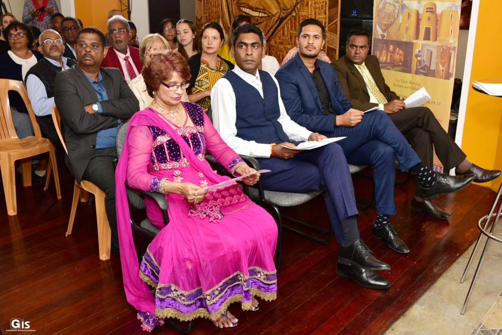 Minister Teeluck attends talk focusing on the experience of slavery