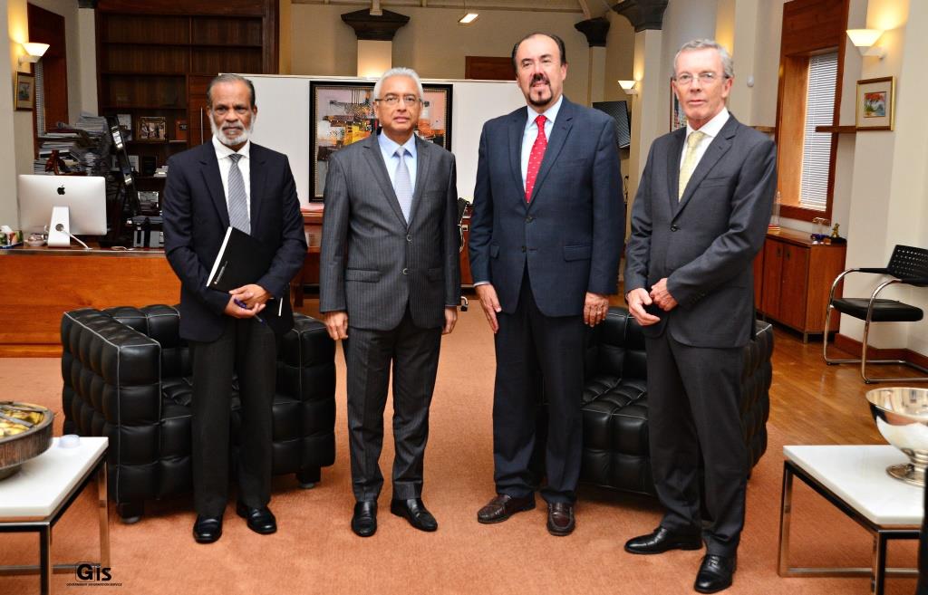 Newly appointed Chilean Ambassador to Mauritius calls on Prime Minister