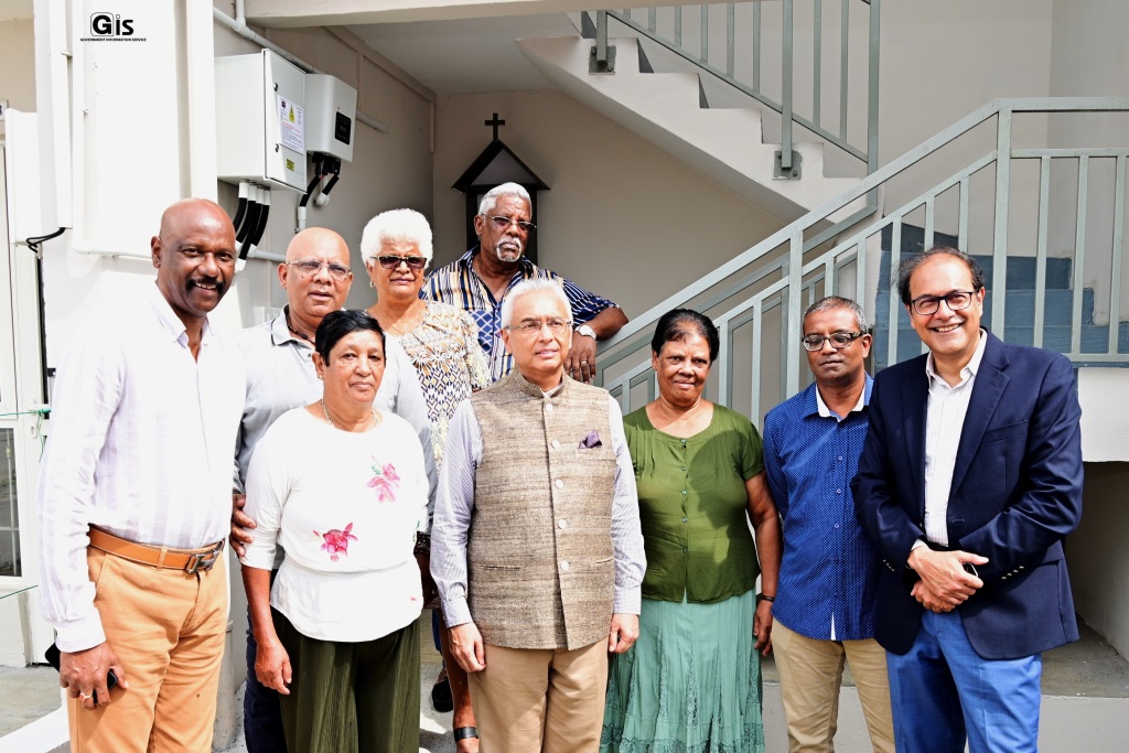 PM calls on families registered under Social Register of Mauritius to ...