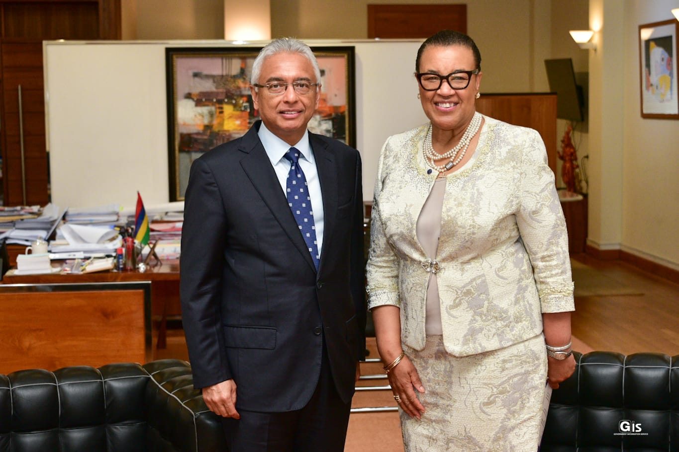 The Commonwealth’s Secretary-General meets Prime Minister Jugnauth