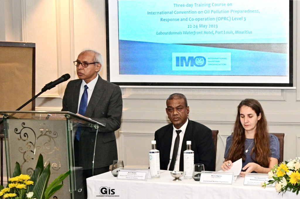 Oil Pollution Preparedness, Response and Co-operation training for ...