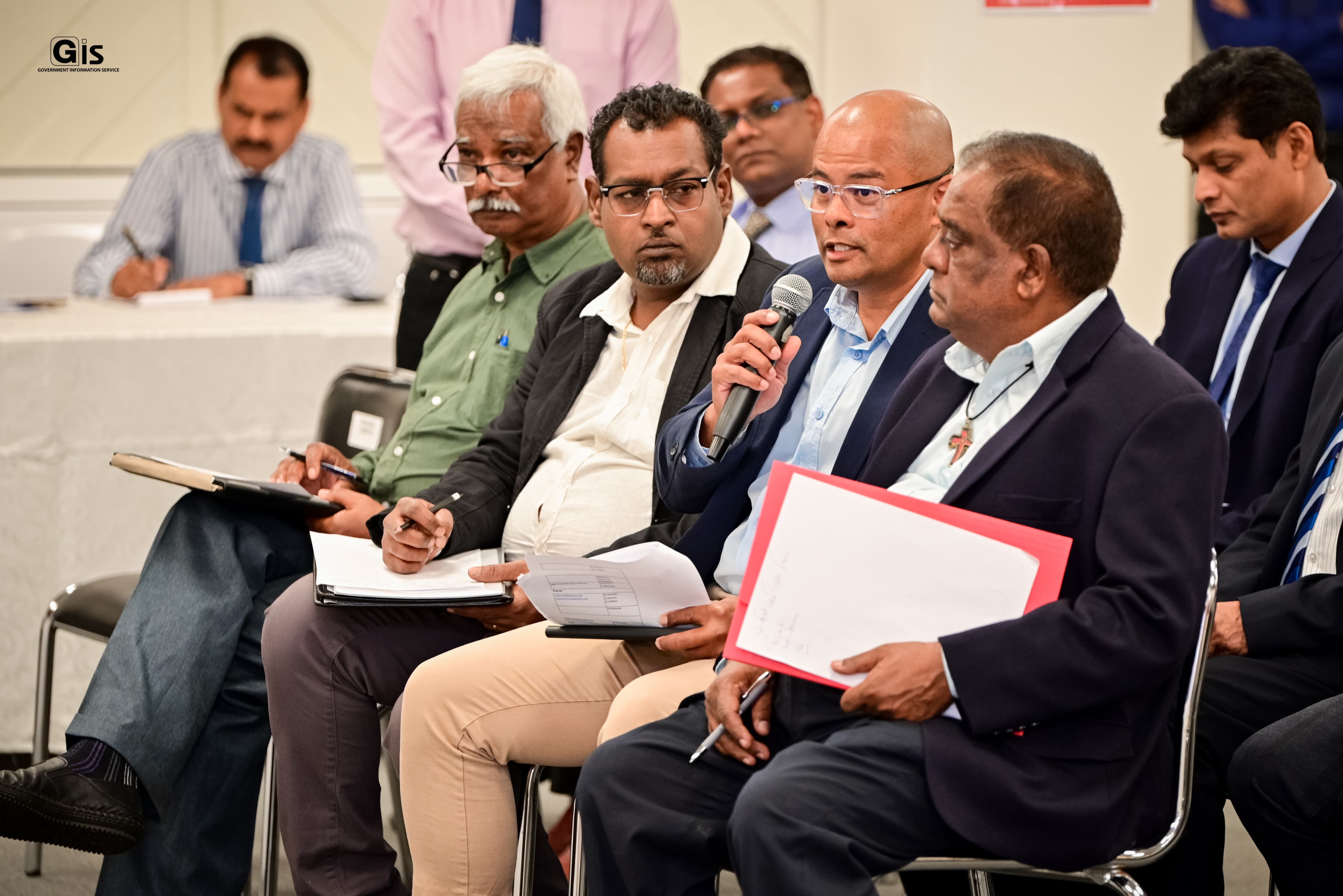 Prime Minister chairs Task Force meeting on Père Laval pilgrimage