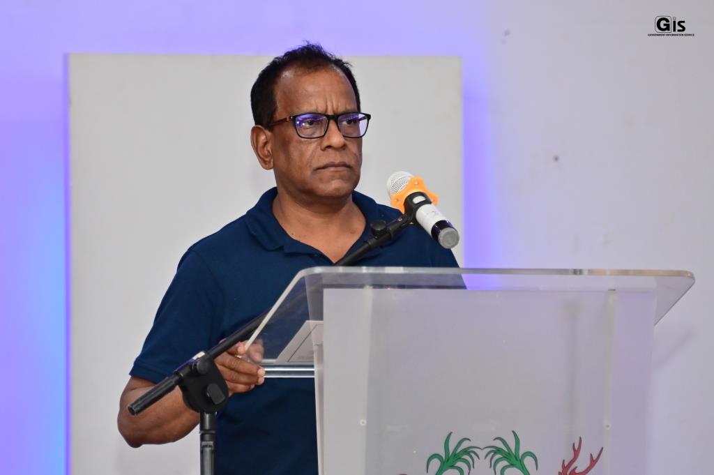 Minister Bholah reiterates Government support to small sugarcane planters